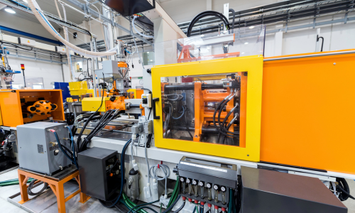 Precision in Plastics: Slewing Rings in Injection Molding Machines